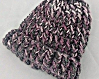 Unique hand-knitted items by Lelsloom on Etsy