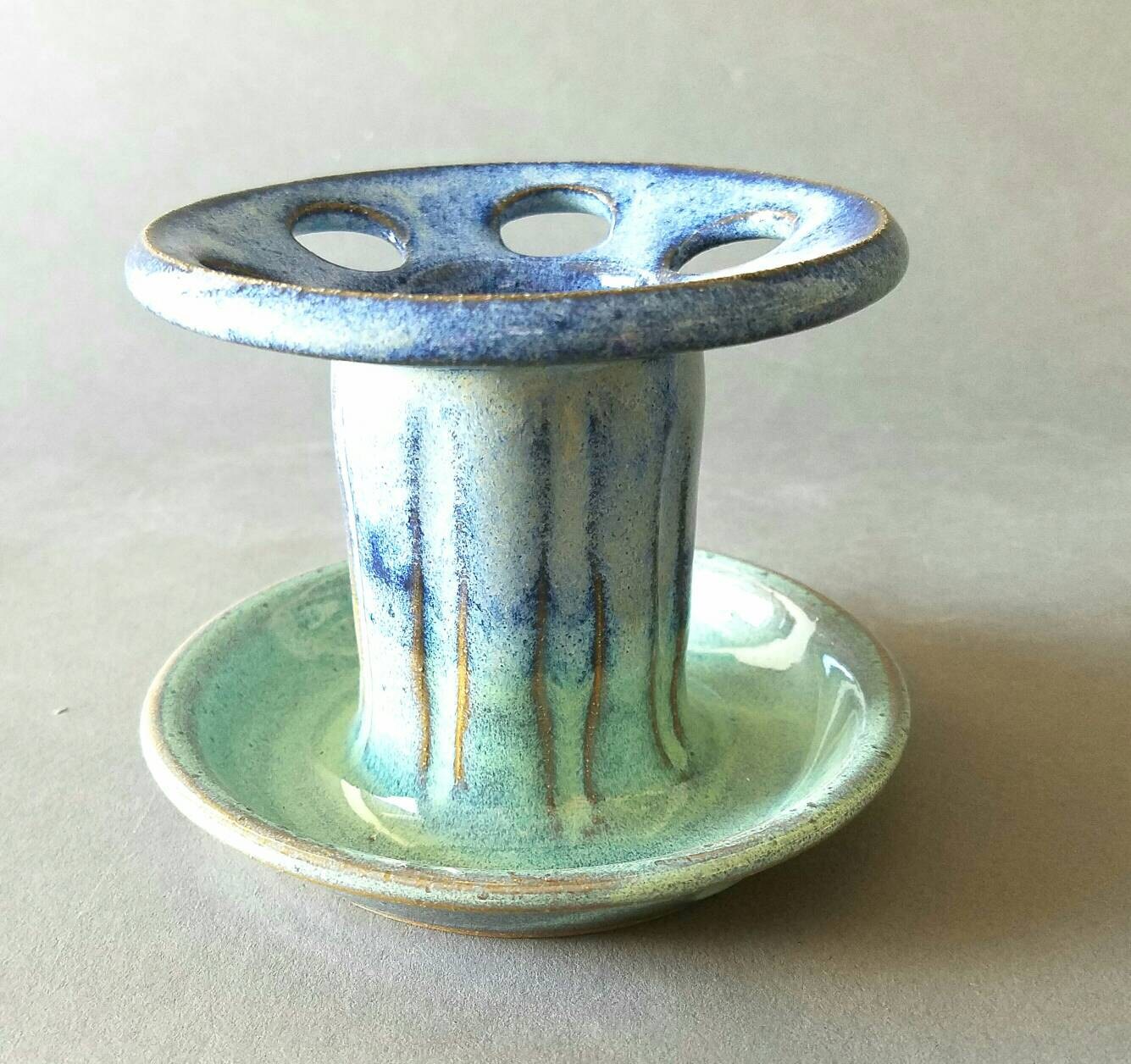 Toothbrush Holder 6 Slots in Cobalt Blue and Green by TheMudPlace