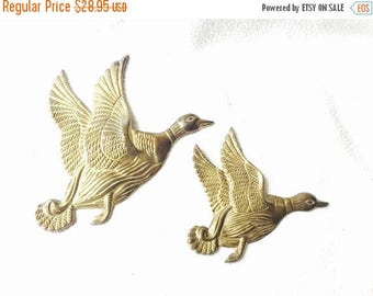 Flying duck decal | Etsy