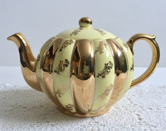 Large Royal Albert Petite Point Tea Set by NicerThanNewVintage