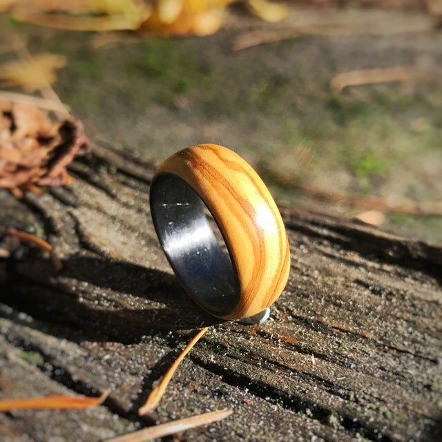 Handmade solid wood rings in a contemporary by WOODintheHOOD