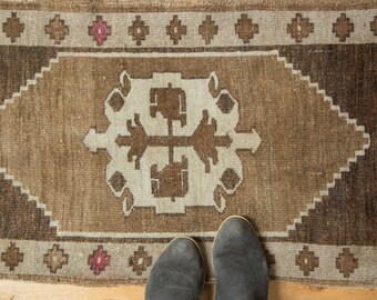 Vintage / Antique / Original Rugs for the Inspired by oldnewhouse
