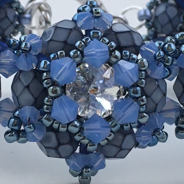 Where happy beads turn into beautiful jewelry by poetryinbeads