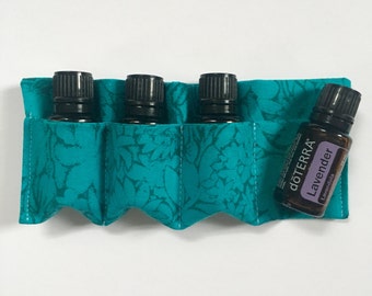 Items similar to Essential Oil Travel Case on Etsy