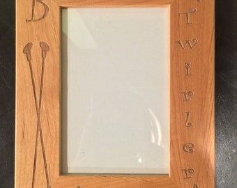 Split Batons applique embroidery design