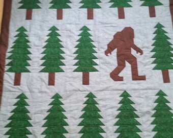 Bigfoot quilt | Etsy