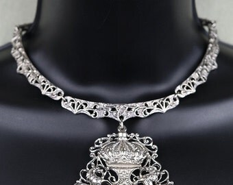 Medieval choker | Etsy