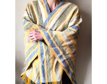 Colombian poncho | Etsy