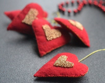 Red felt hearts | Etsy