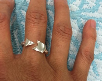 Items similar to First Knuckle Adjustable Arrow Rings - Set of 2 Rings ...