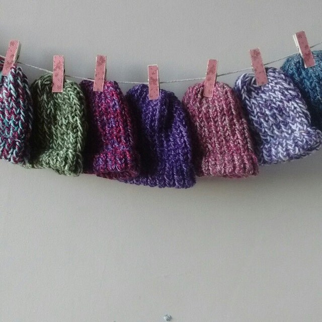 Unique hand-knitted items by Lelsloom on Etsy