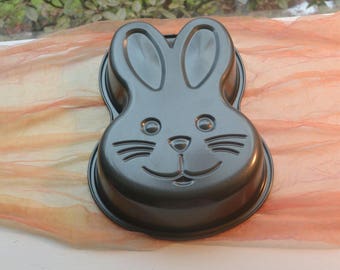 Rabbit cake pan | Etsy