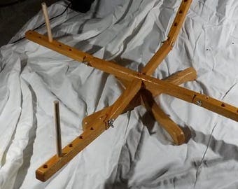 Tensioned Tabletop Yarn Swift