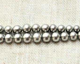 Gray pearl necklace | Etsy