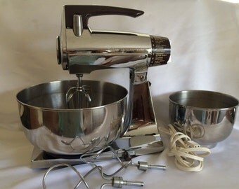Vintage stand mixer | Etsy
