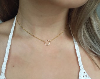Gold circle necklace | Etsy