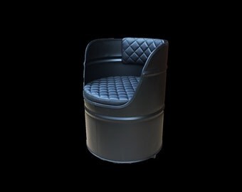 Items similar to License Plate Hanging or Tabletop Box Birdfeeder ...