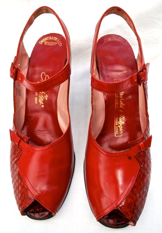 Women's Red Leather Slingback Pumps/1940s Womens Red