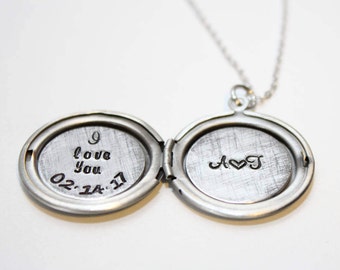 Personalized locket | Etsy