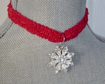 Snowflake choker | Etsy
