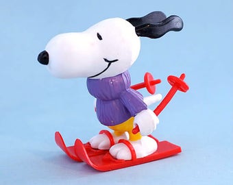 Snoopy skiing | Etsy