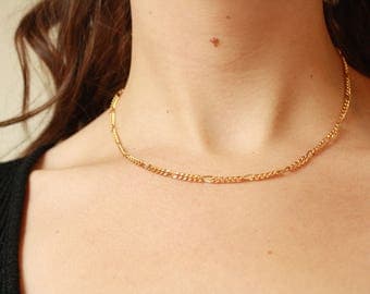 Short gold necklace | Etsy