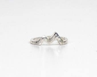 Mountain ring | Etsy