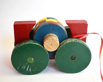 Vintage pull toy | Etsy