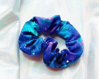 Cute art and hair bows. FREE gift with every by ShonaMaryDesigns