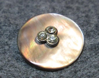 Vintage shell button | Etsy