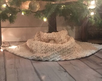 Crochet tree skirt | Etsy