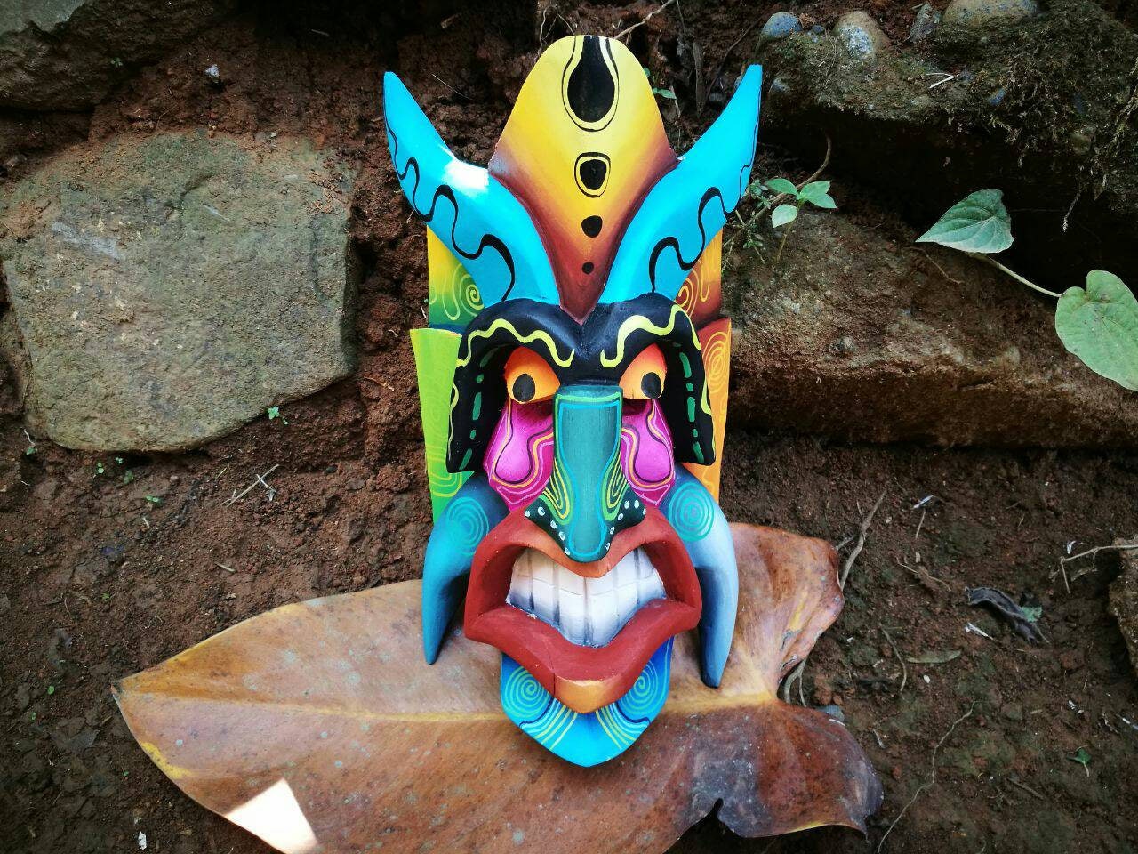 Original indigenous mask from Costa Rica art from Boruca