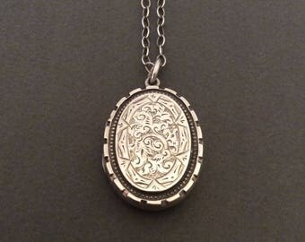 Victorian locket | Etsy