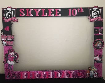 Monster photo booth | Etsy