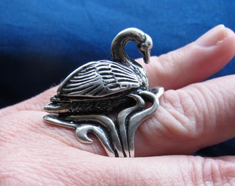 Swan ring | Etsy