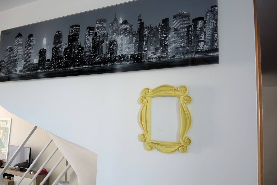 FRIENDS tv show friends peephole frame friends door frame