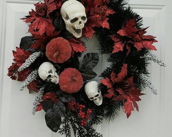 Scary wreath | Etsy