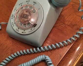 Vintage telephone | Etsy