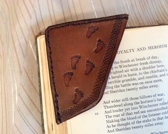 Footprint bookmark | Etsy