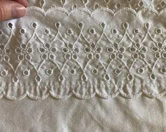 Eyelet bedding | Etsy