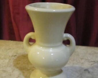 Small white vase | Etsy