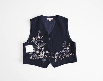 Embroidered vest | Etsy