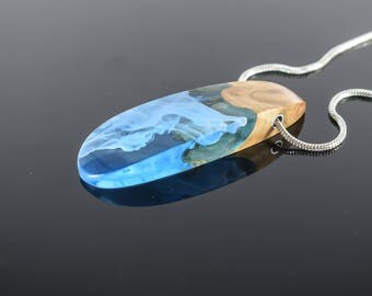 Unique wood and resin jewellery. by artfulresin on Etsy