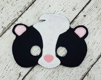 Skunk mask | Etsy