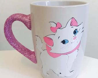 Marie Cat Embroidery Design