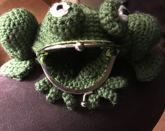 Frog Coin Purse Crochet Pattern