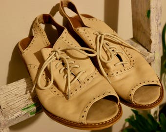 Women's Oxfords & Tie Shoes | Etsy