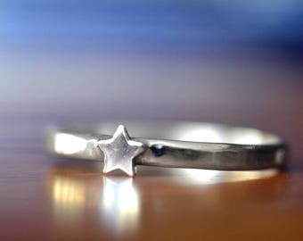 Tiny star ring | Etsy