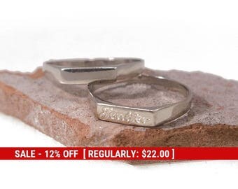 Custom signet ring | Etsy