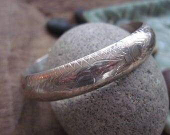 Silver etched bangle | Etsy